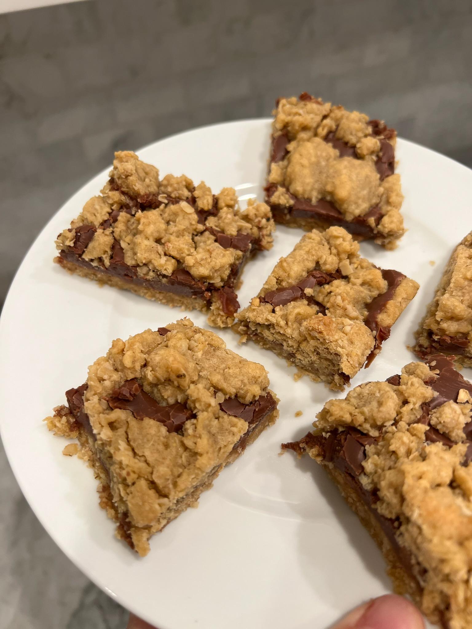 Sissy's Crunchy Munchies Bar Cookies Recipe - Tried and True Moms